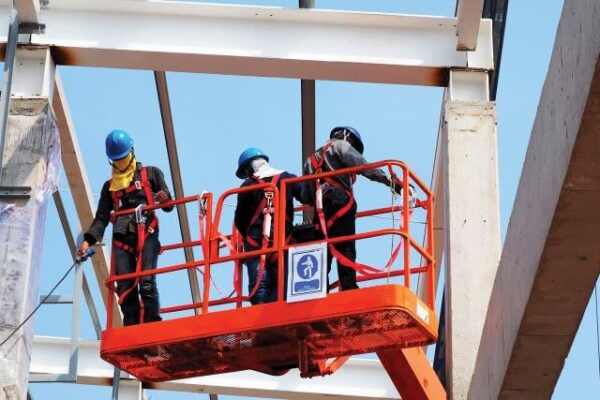 Cal/OSHA: Conciencia sobre Caídas en Construcción
